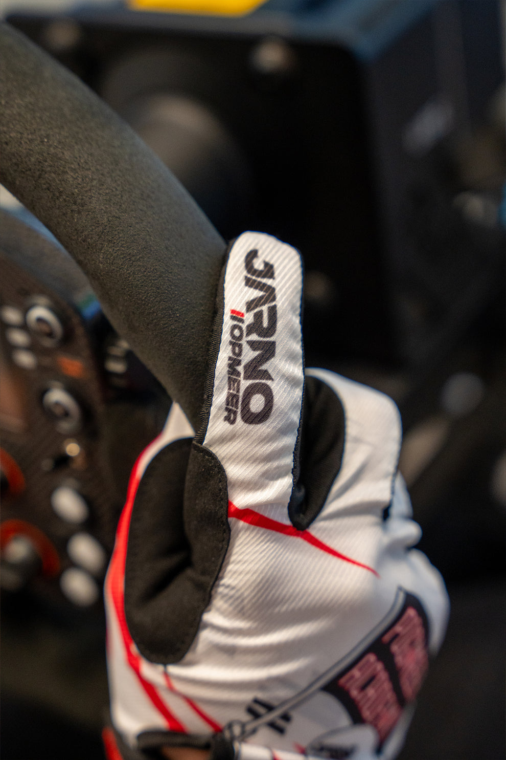 Sim Racing Gloves - INDICATOR - White – Jarno Opmeer Store